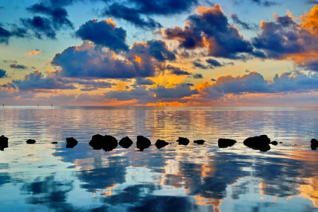 Beautiful Sunset Water View | Wallpapers